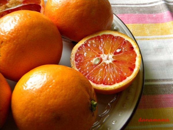 Pavlova cu portocale rosii la pahar - Prăjiturici și altele