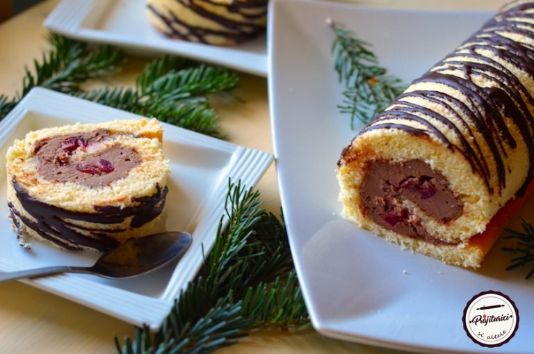 Rulada cu crema ganache si mascarpone - Prăjiturici și altele