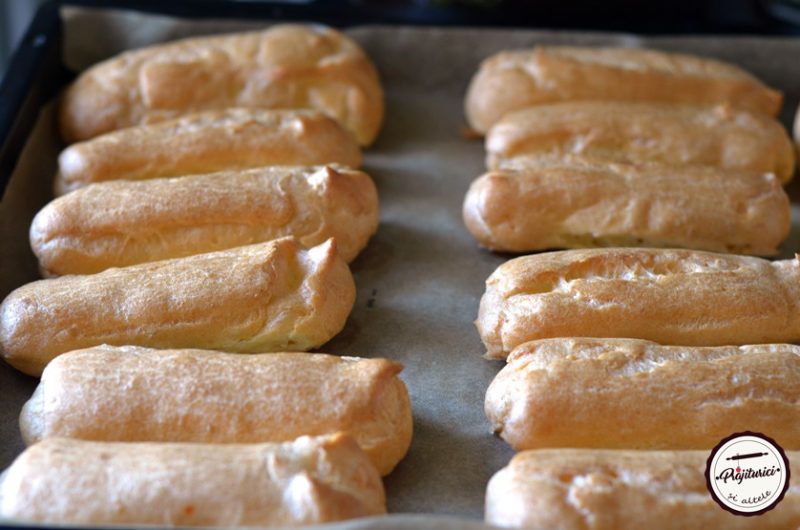 Eclere reteta clasica - Prăjiturici și altele