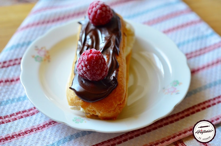 Eclere reteta clasica - Prăjiturici și altele