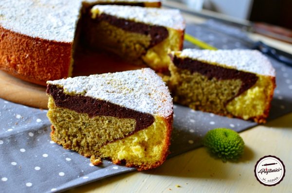 Pandispan in trei culori - Prăjiturici și altele