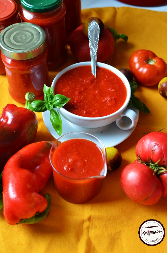 Bulion de rosii cu ardei kapia - Prăjiturici și altele